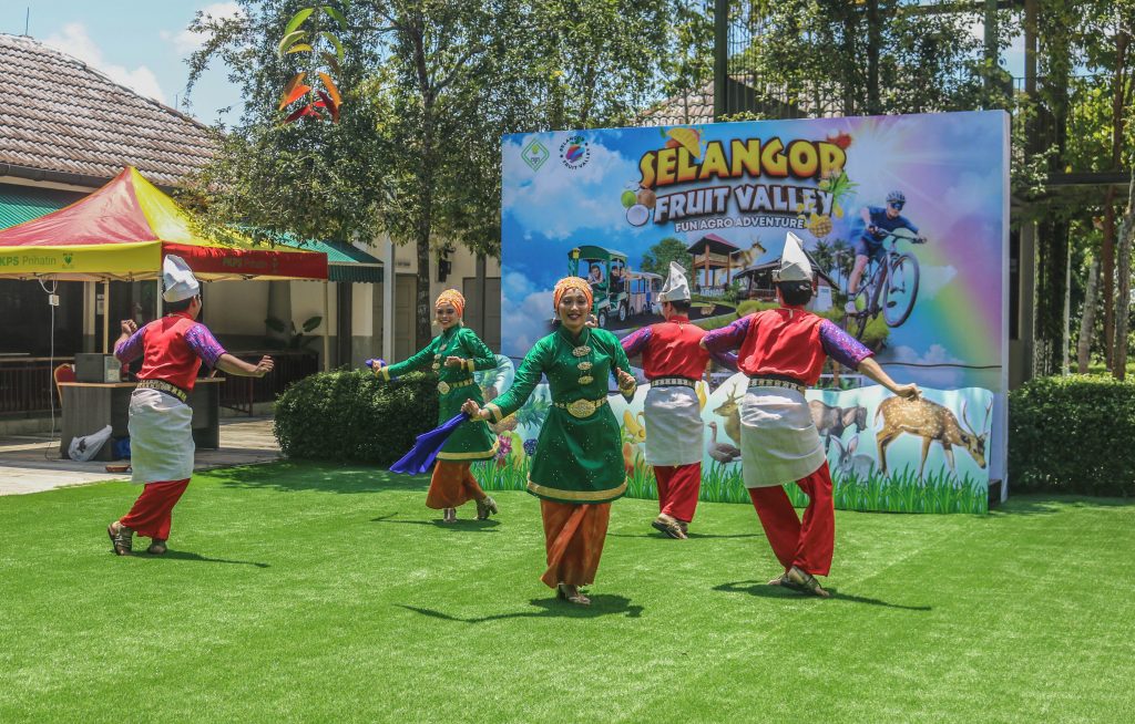 Selangor Fruit Valley Agro Adventure, Good Old-Fashioned Fun