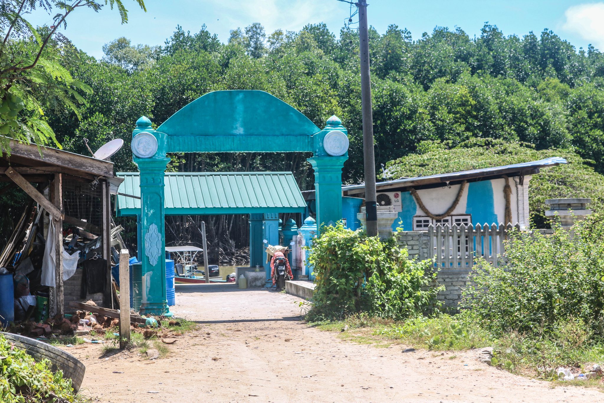 Best Buddhist Temples in Tumpat, Malaysia - The Island Drum