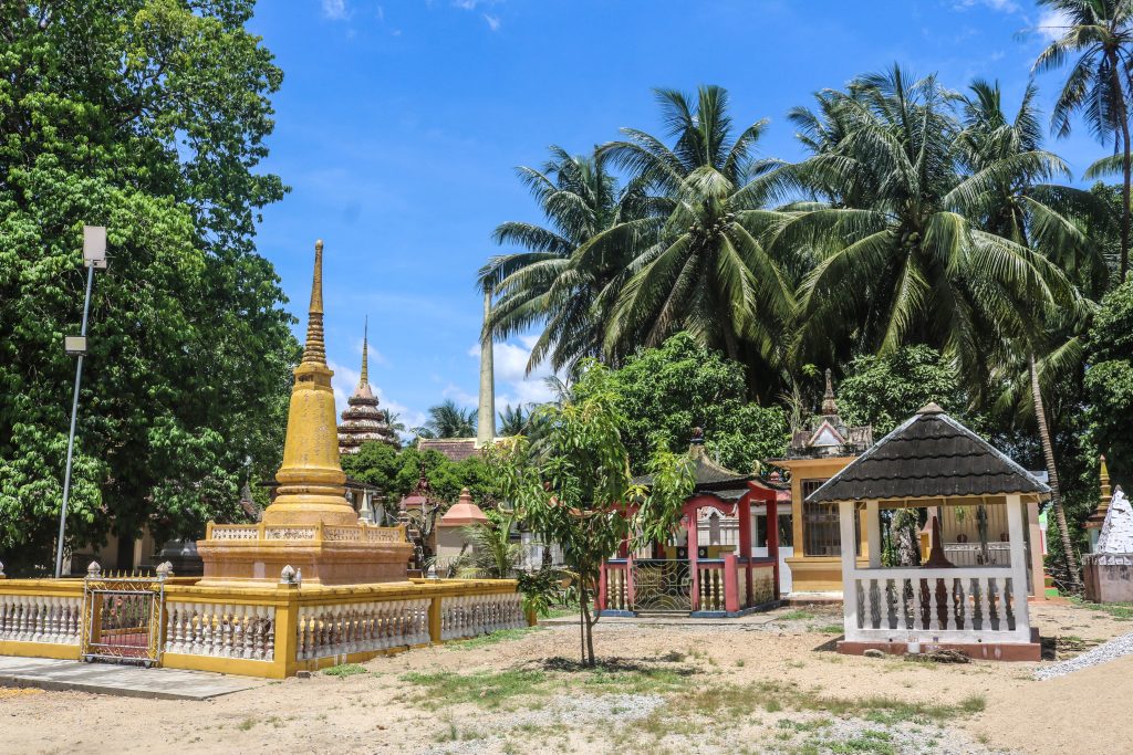 Best Buddhist Temples in Tumpat, Malaysia - The Island Drum
