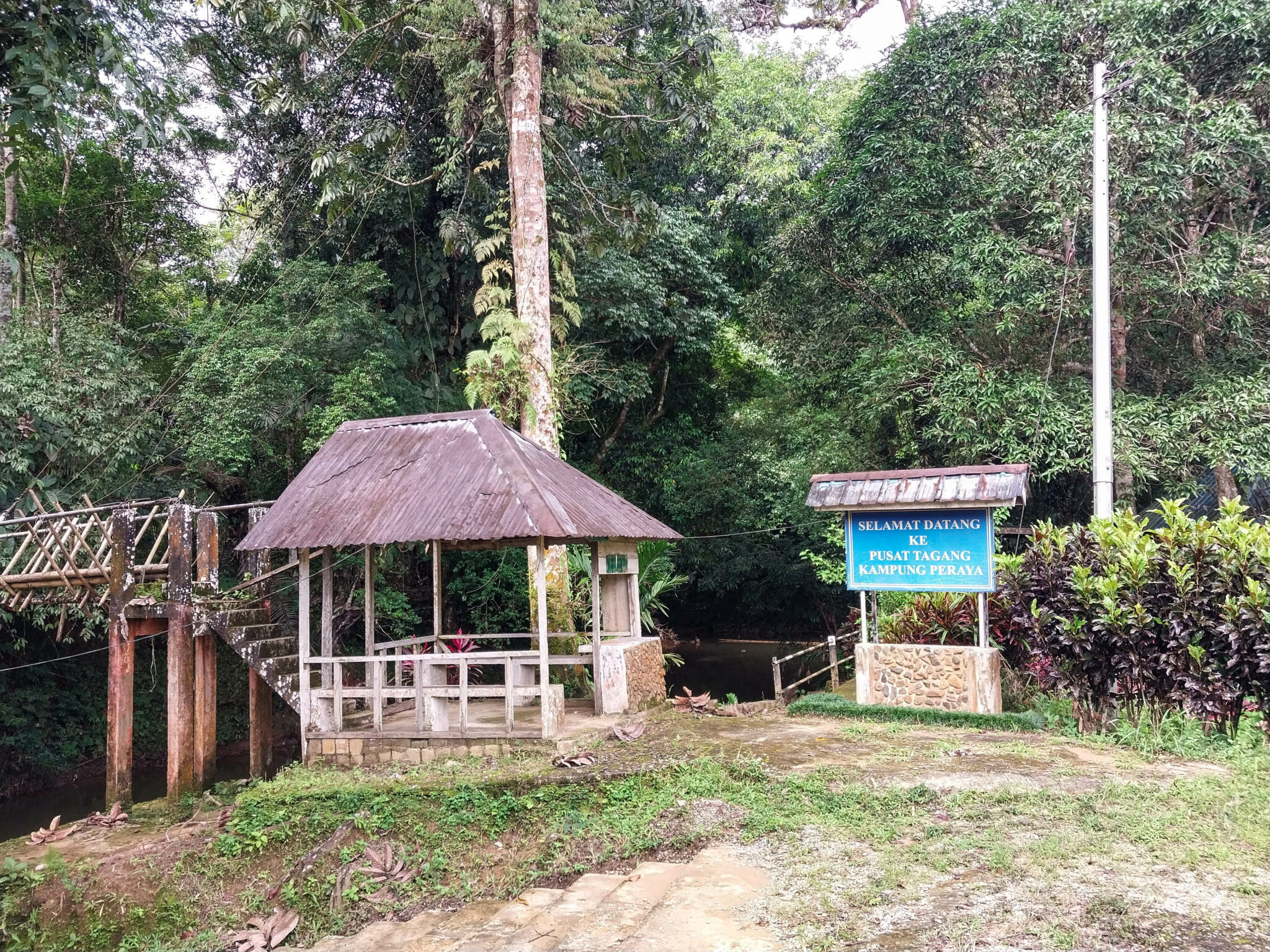Bamboo Rafting in Sarawak: Best River Adventure Near Kuching - The ...